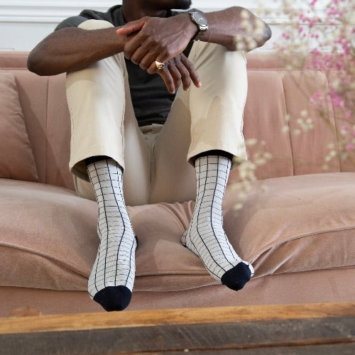 How to Achieve Longevity with your Socks – Velvet and White